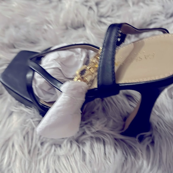 Fashion Nova | Shoes | To Big | Poshmark